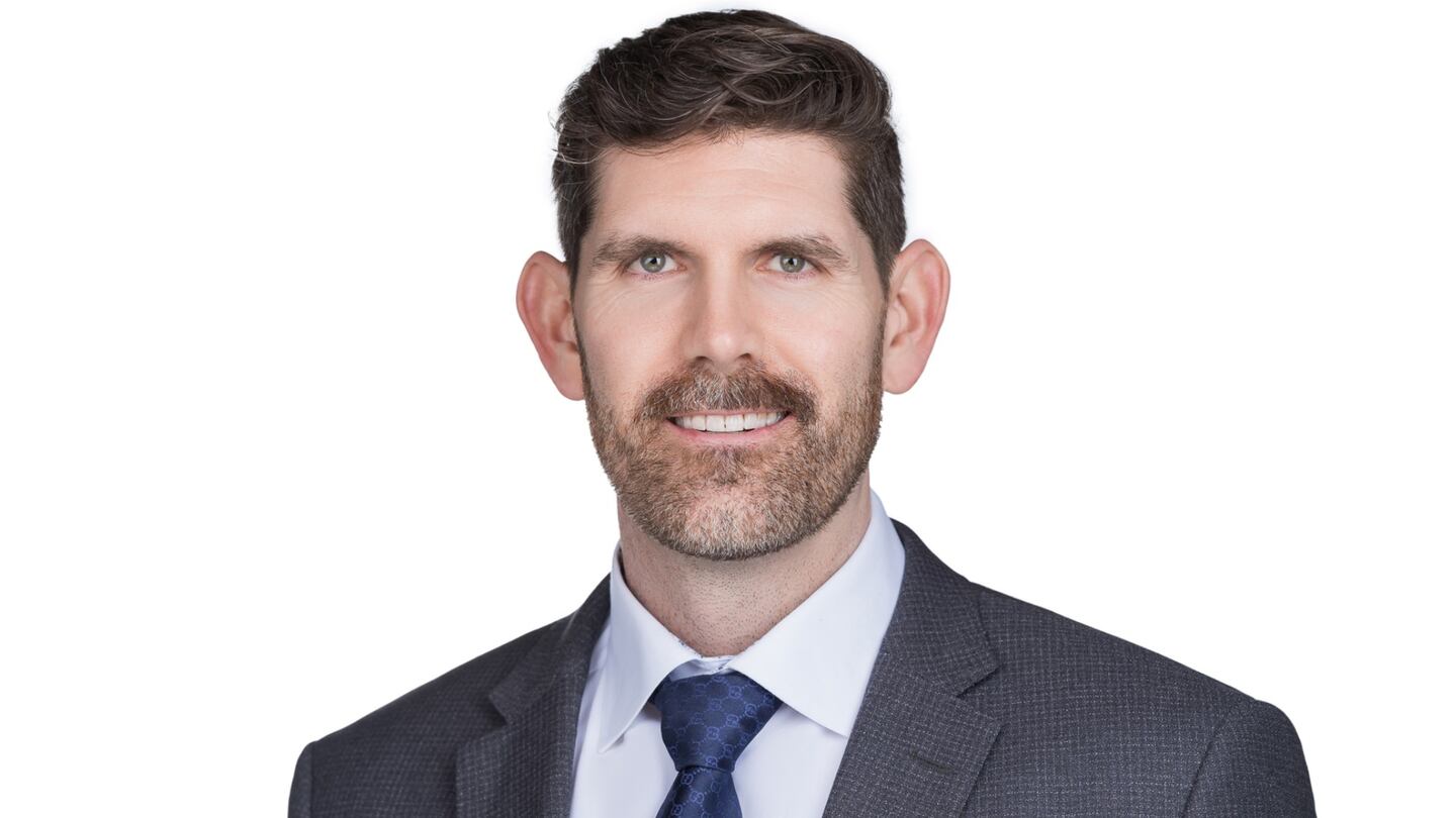 Flowserve, sell stops: Investment insights from top market experts