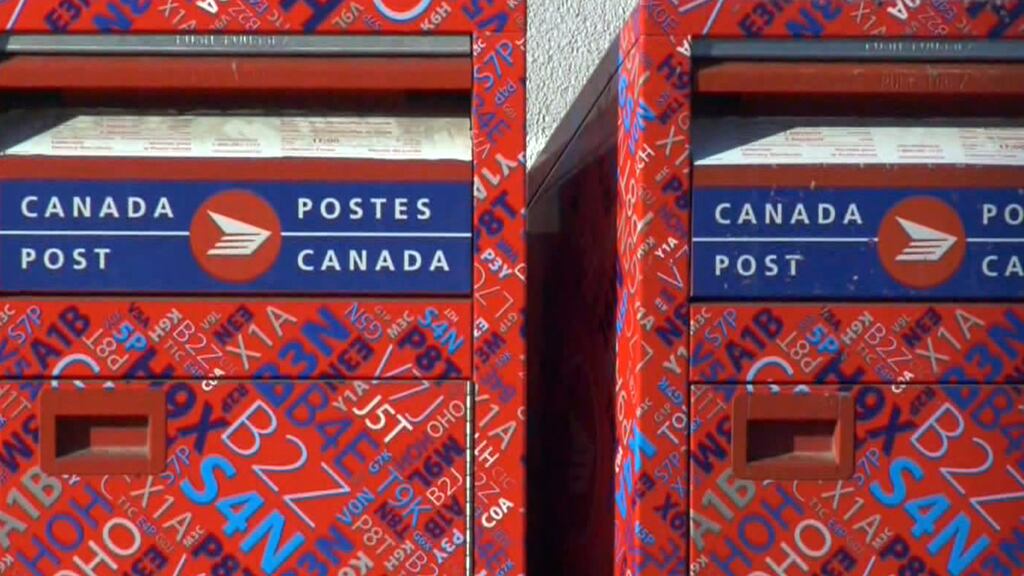 Canada Post reports $541M loss in third quarter